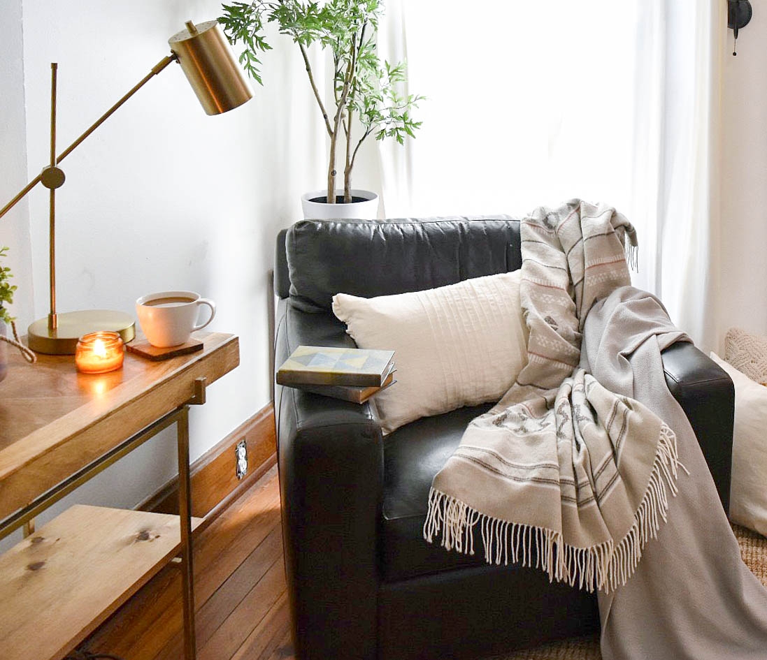 6 Effortless Ways to Create a Cozy Home | Beginning in the Middle